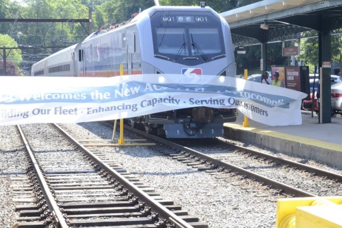 SEPTA Unveils New Fleet of Rail Cars